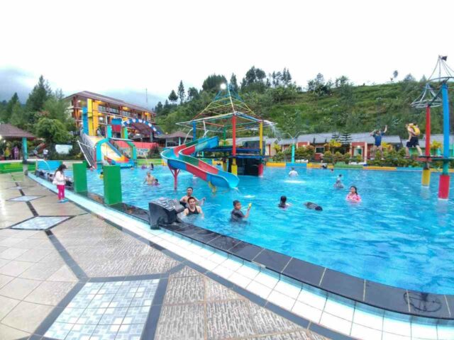 8 Rekomendasi Villa Di Guci yang Ada Kolam Renang. Murah Dan Berkualitas - IndoHolidayTourGuide