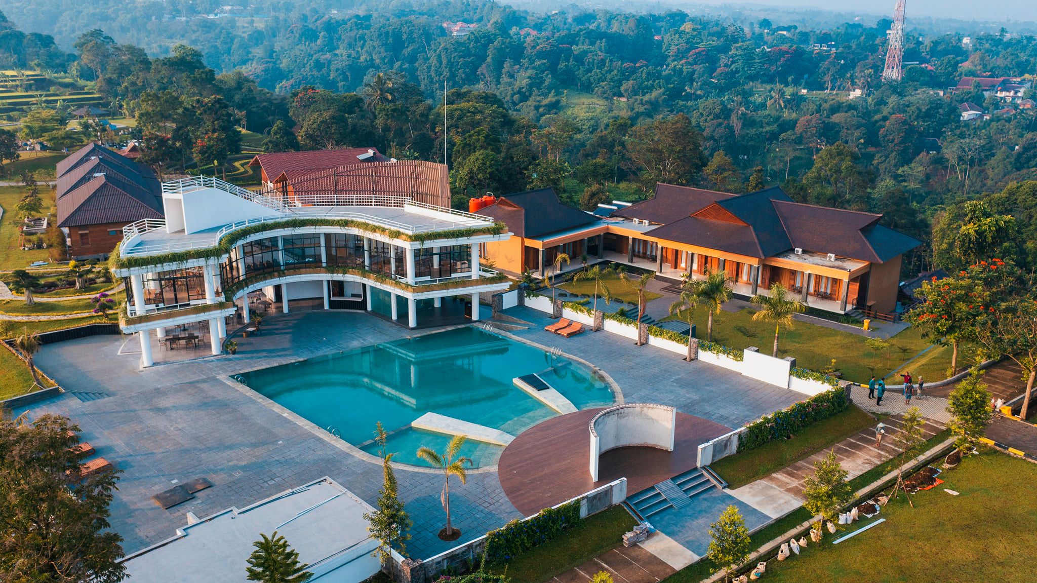 Review Padi Resort Pancawati, Fasilitas dan Harga Sewanya ...