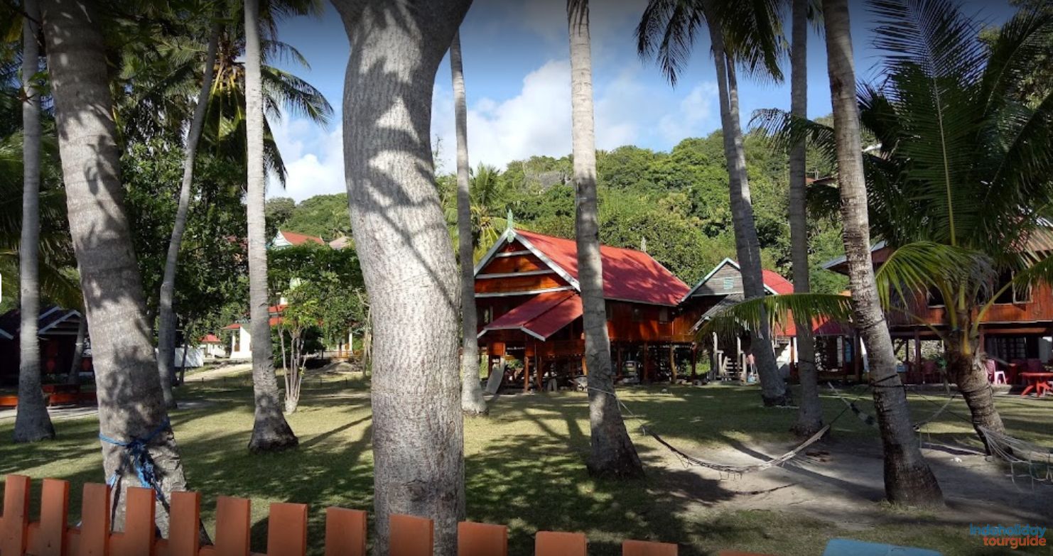 Pantai Panrang Luhu : Daya Tarik, Tiket Masuk & Fasilitas ...