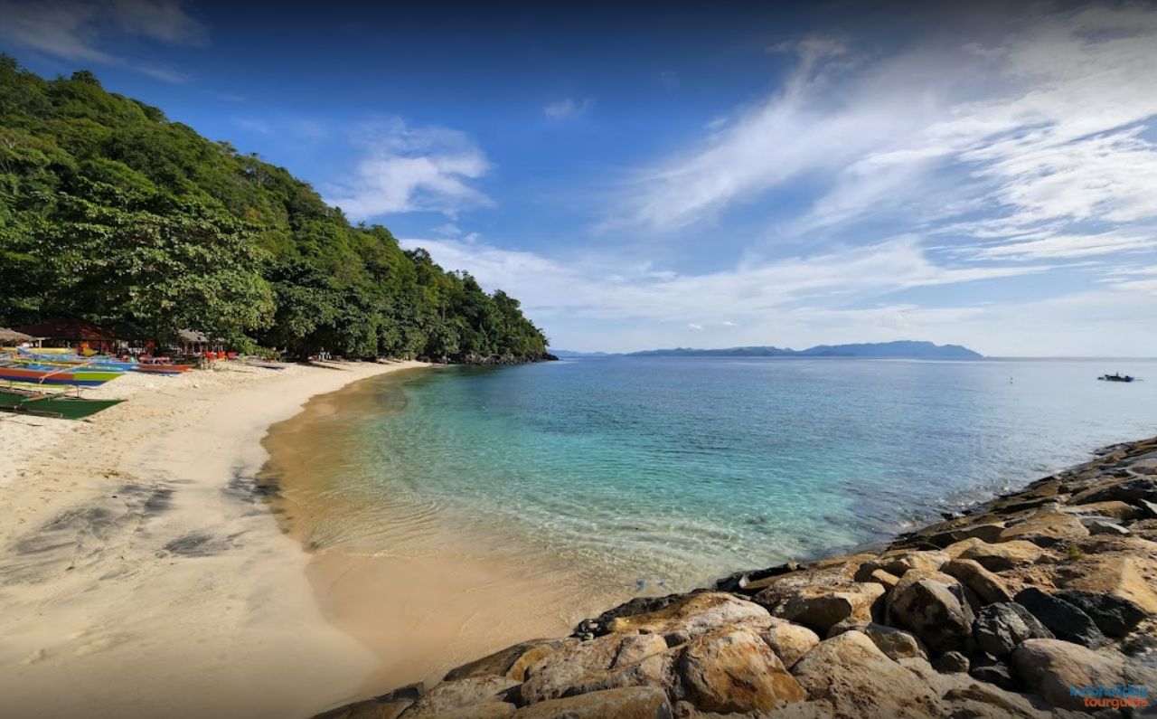 Pantai Pulisan : Daya Tarik, Lokasi, Tiket Masuk dan Fasilitas - IndoHolidayTourGuide