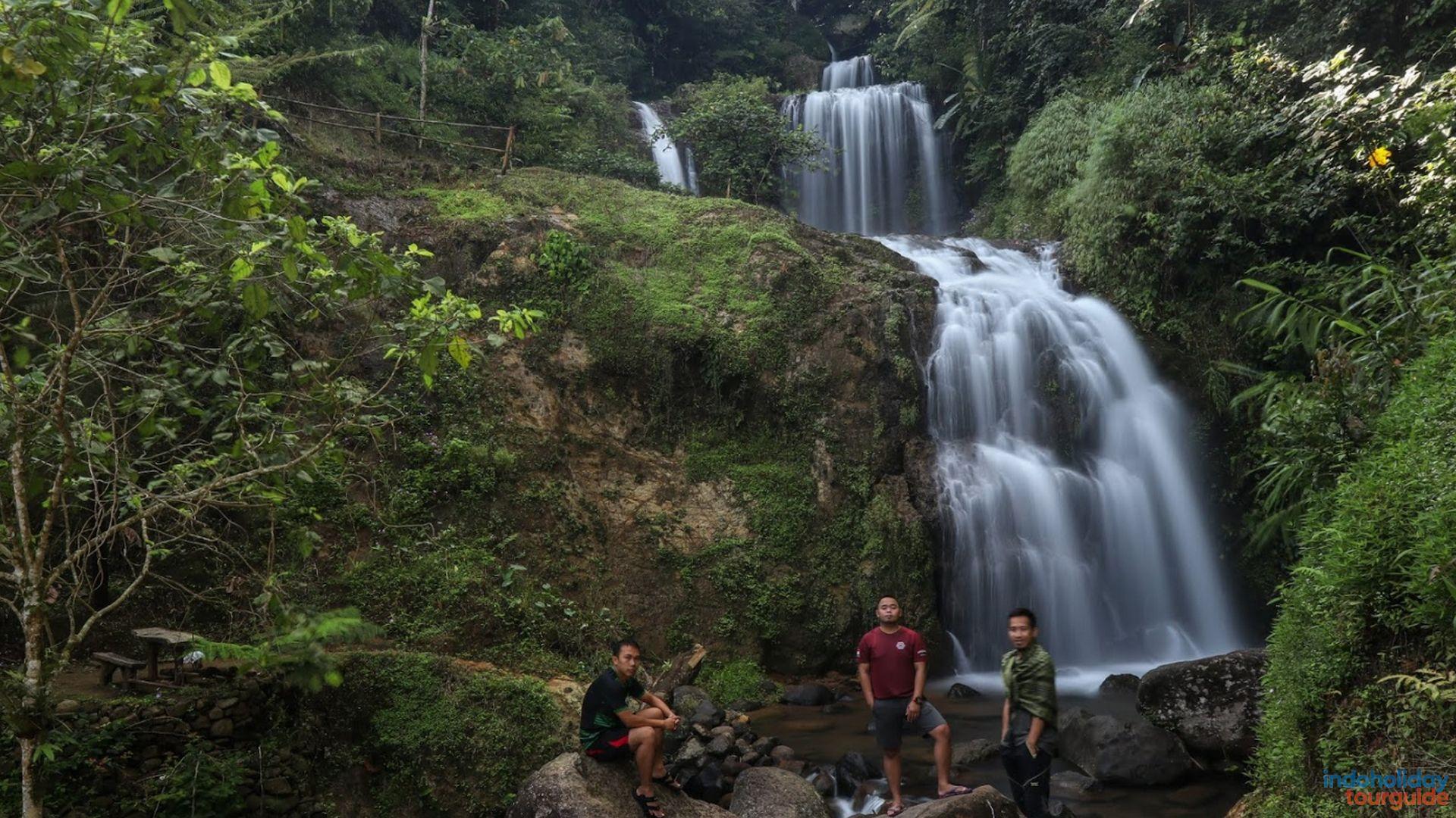 Curug Cigorobog : Harga Tiket, Daya Tarik & Lokasi - IndoHolidayTourGuide